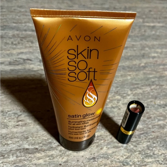Avon | Bath & Body | Avon Skin So Soft Satin Glow Illuminating ...